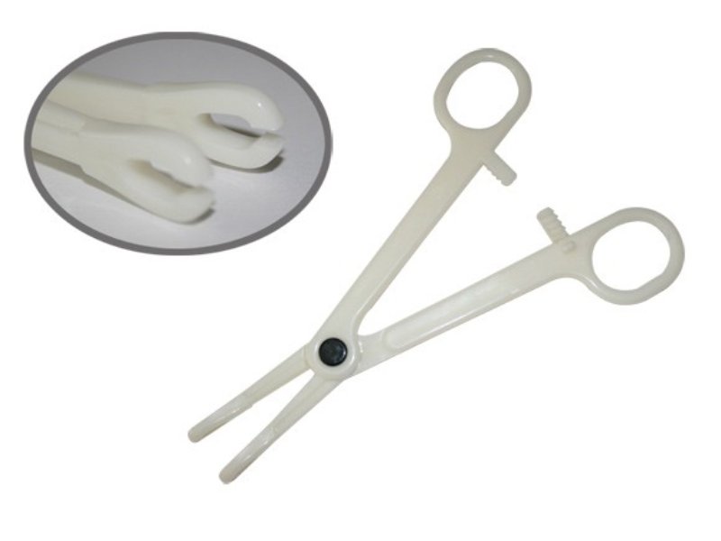 Pinza forceps ovalada desechable