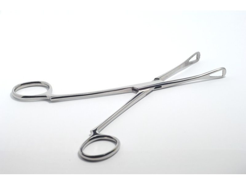 Pinza Triangular cerrada acero